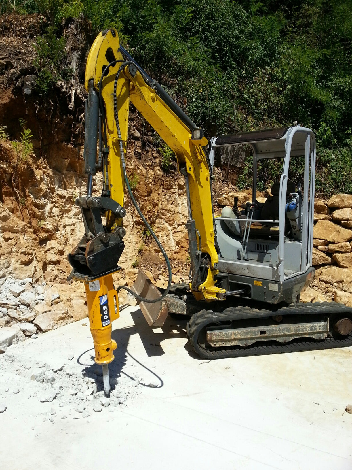 Hydraulic Hammer Arrowhead R45 for 1.5ton to 2.8ton machines — Ironhawk ...